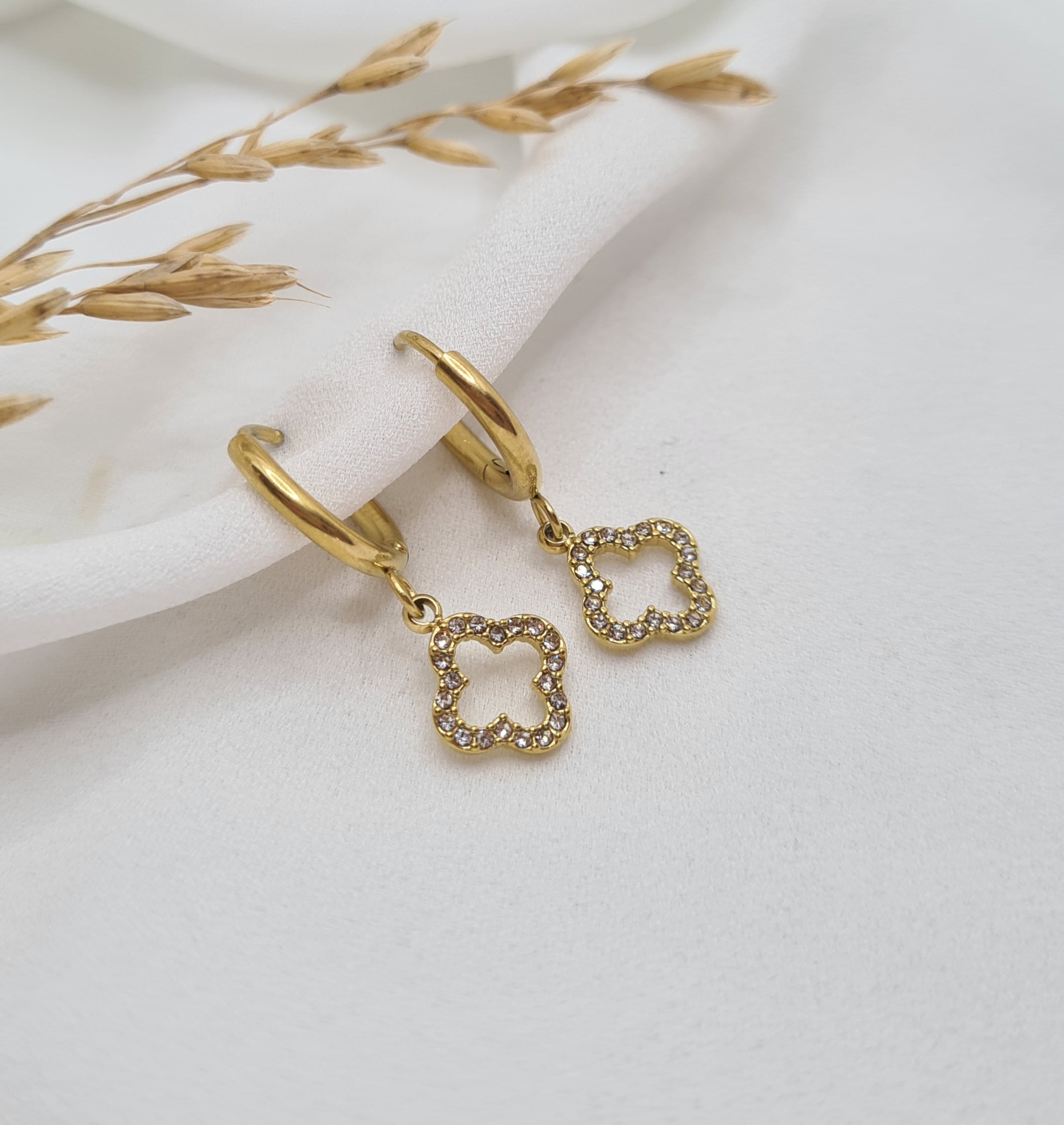 Bijoux en acier inoxydable et pierres naturelles – Mademoiselle Luna